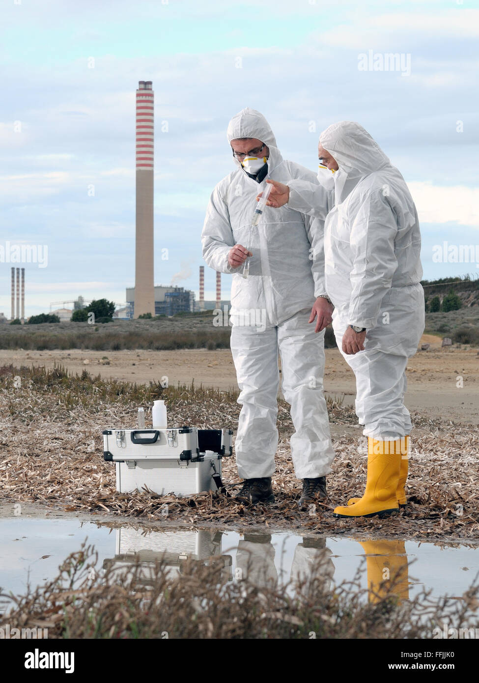 Collecting water samples hi-res stock photography and images - Alamy