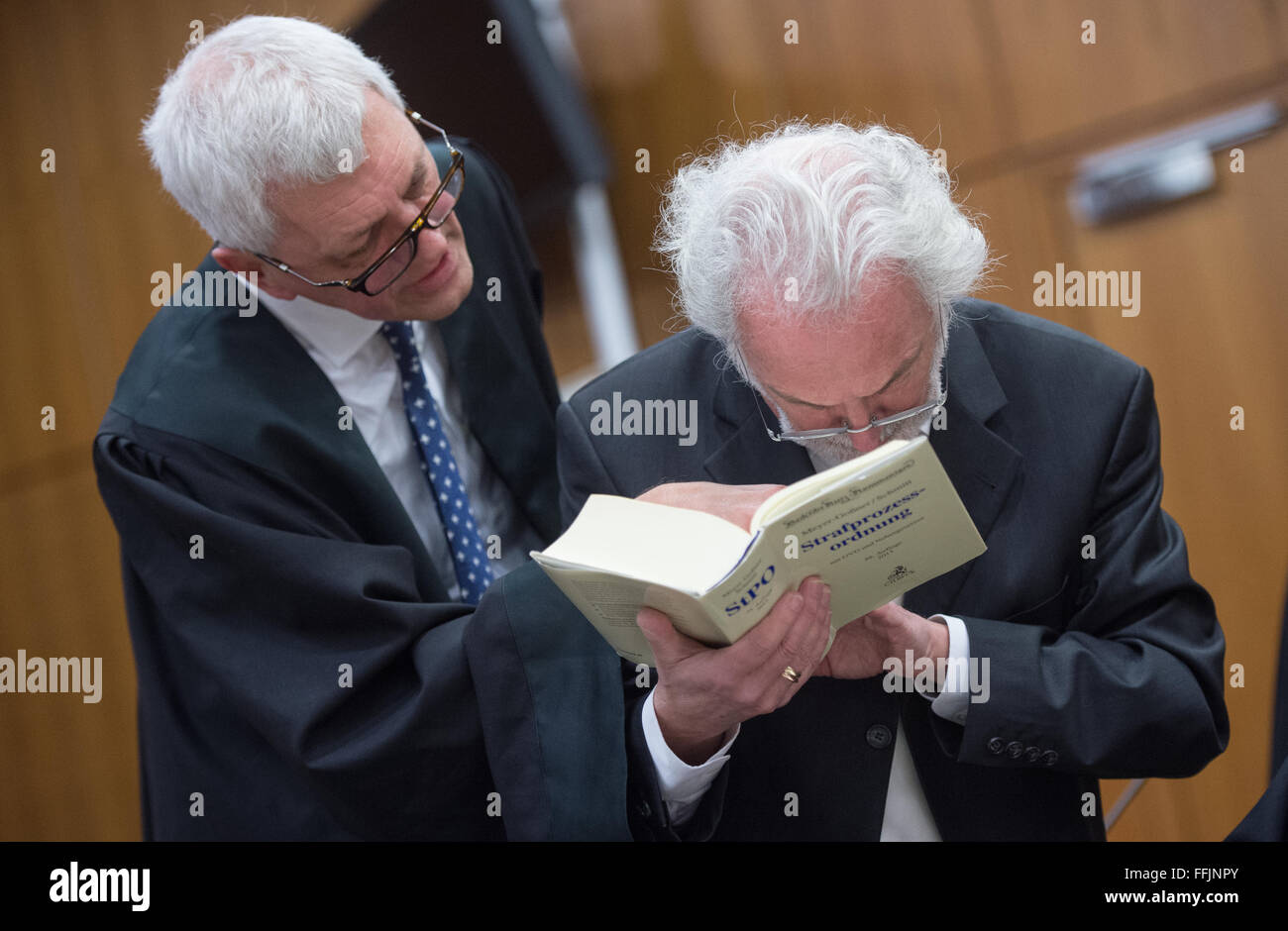 Frankfurt, Germany. 15th Feb, 2016. Two defence lawyers (unidentified ...