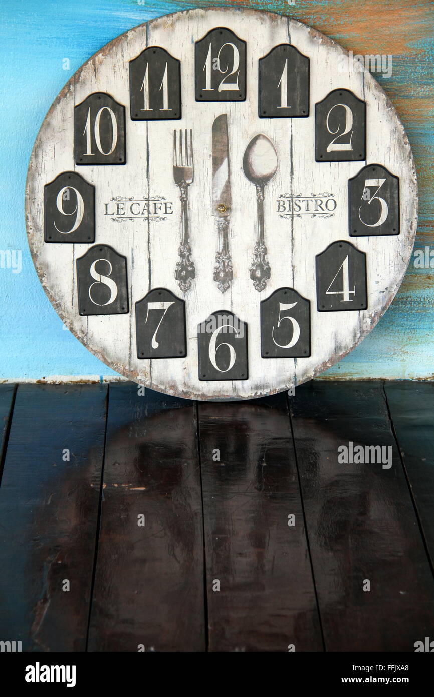 Floor clock hi-res stock photography and images - Alamy