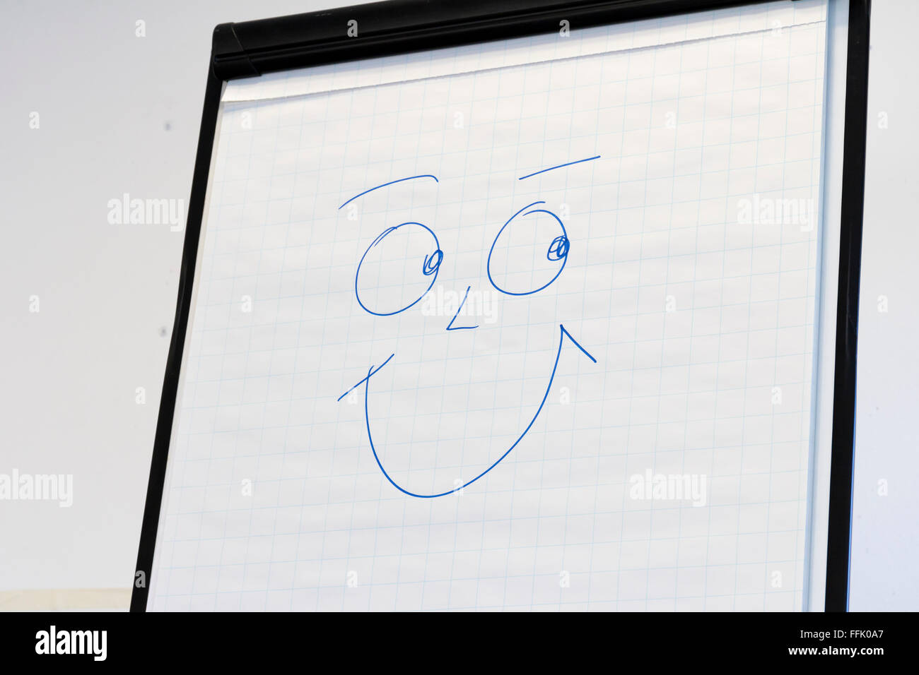 Face paper smiley hi-res stock photography and images - Alamy