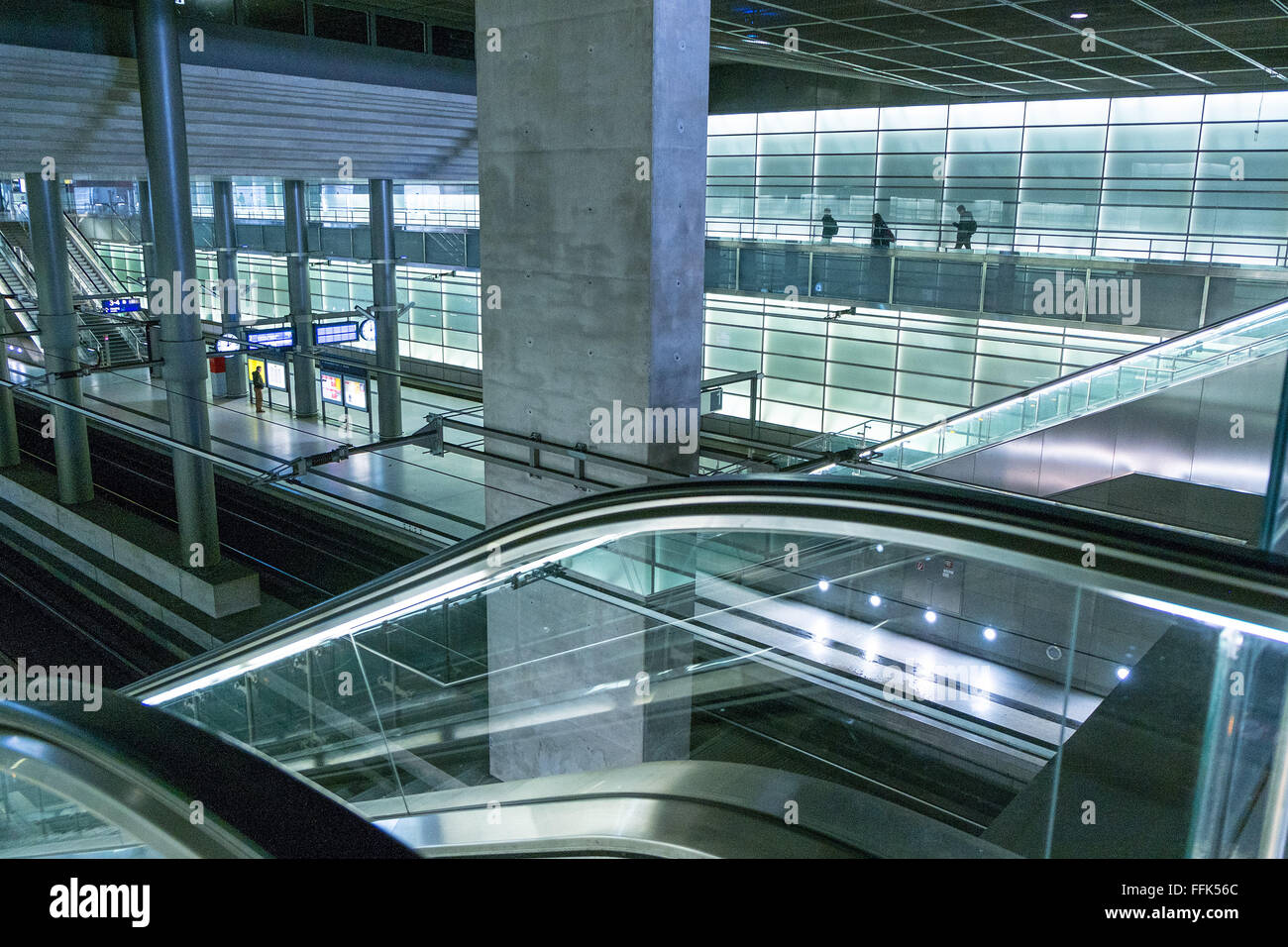 Reichstag station hi-res stock photography and images - Alamy