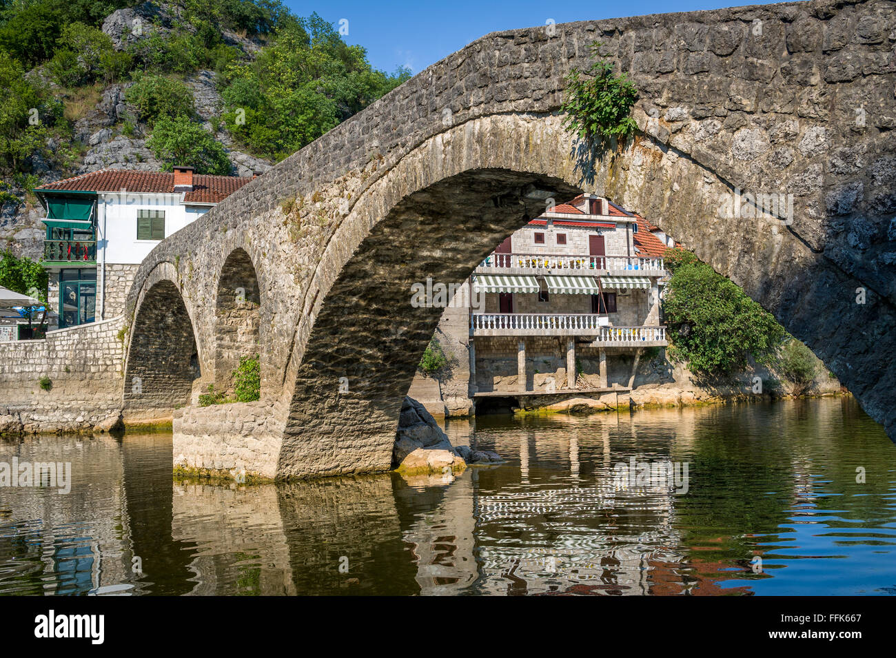 Rijeka Crnojevica old arch bridge Stock Photo - Alamy