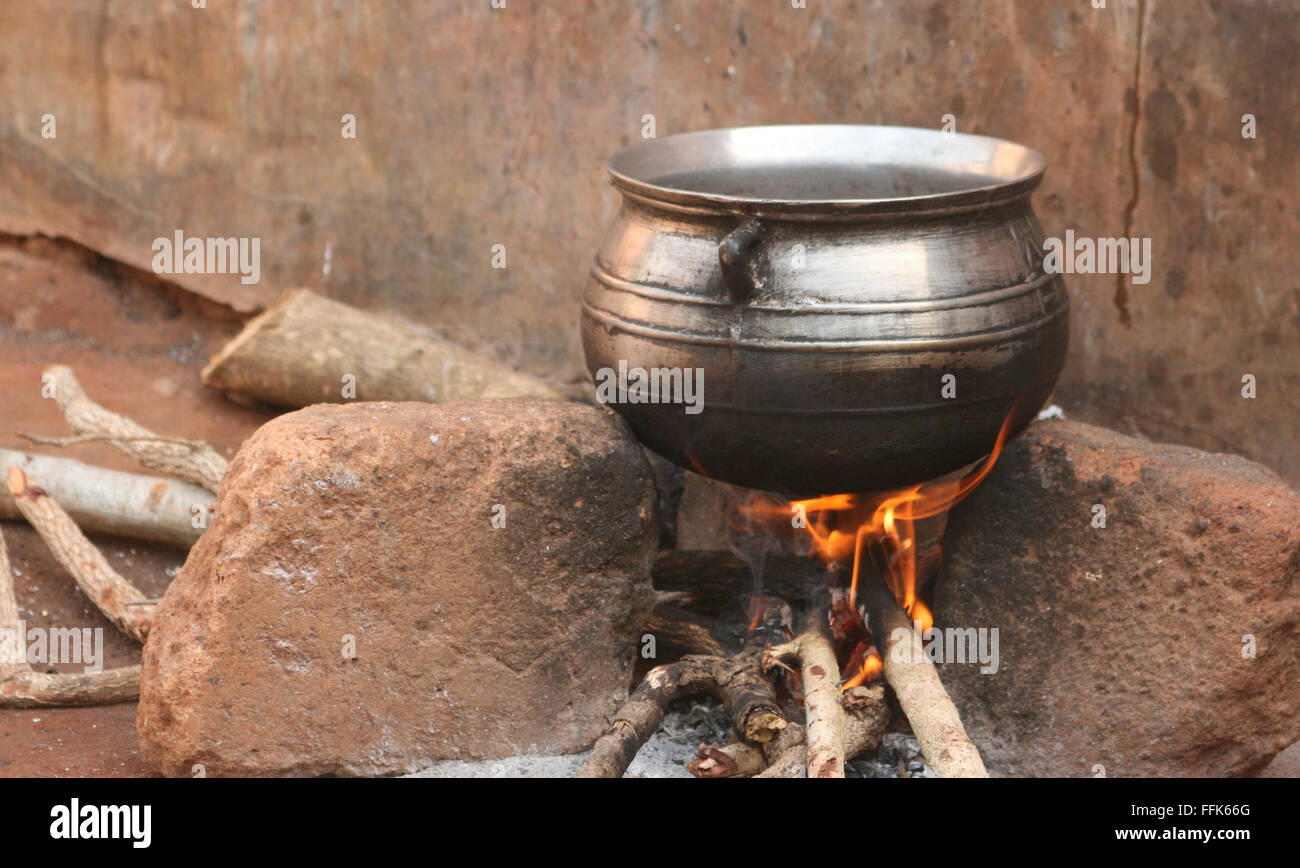 African village cooking High Resolution Stock Photography and Images ...
