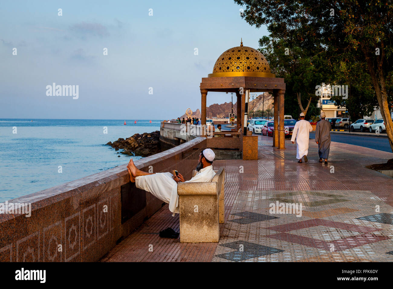 The Corniche (Promenade) At Muttrah, Muscat, Sultanate Of Oman Stock ...
