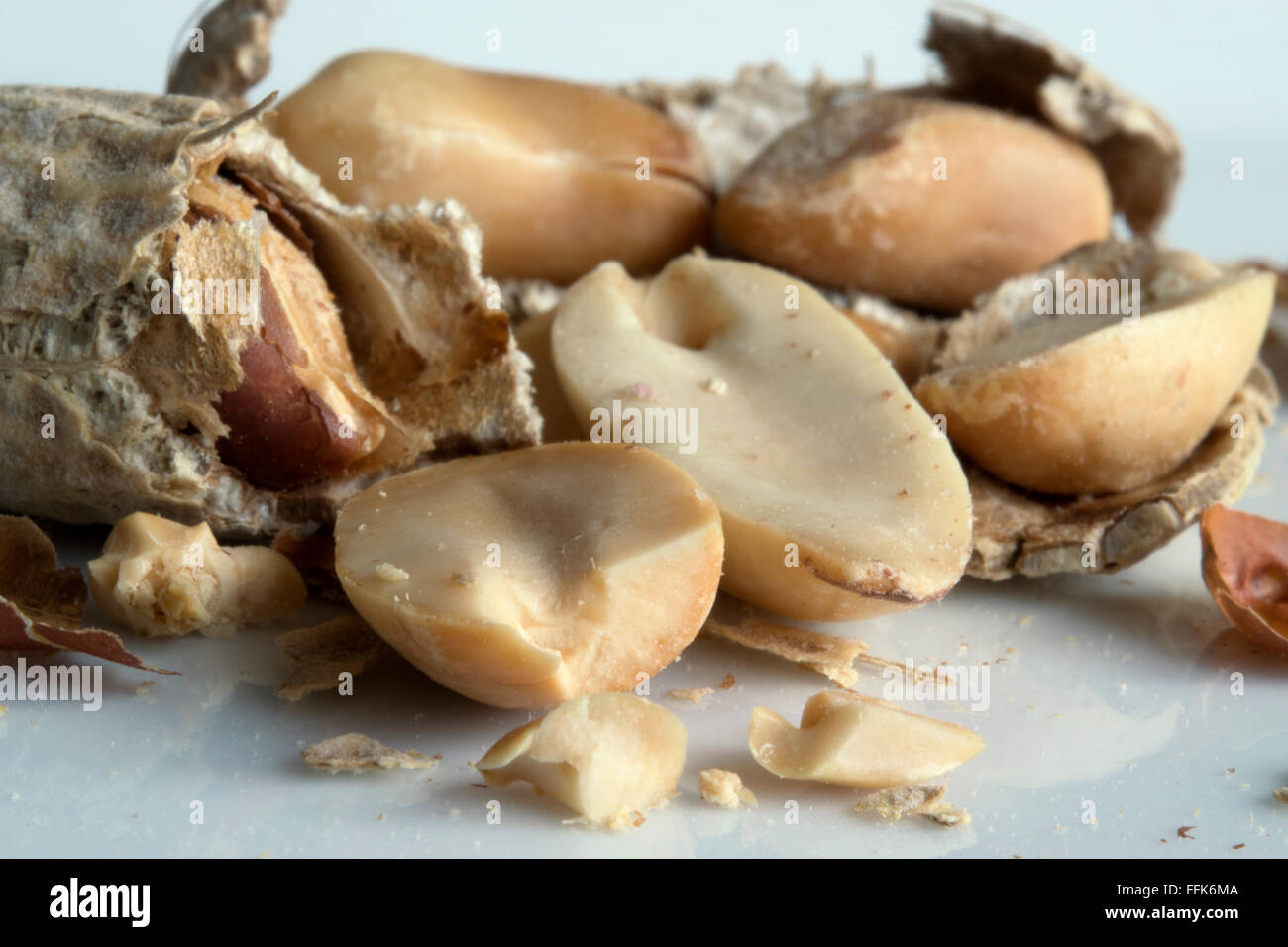 Peanut shell hi-res stock photography and images - Alamy