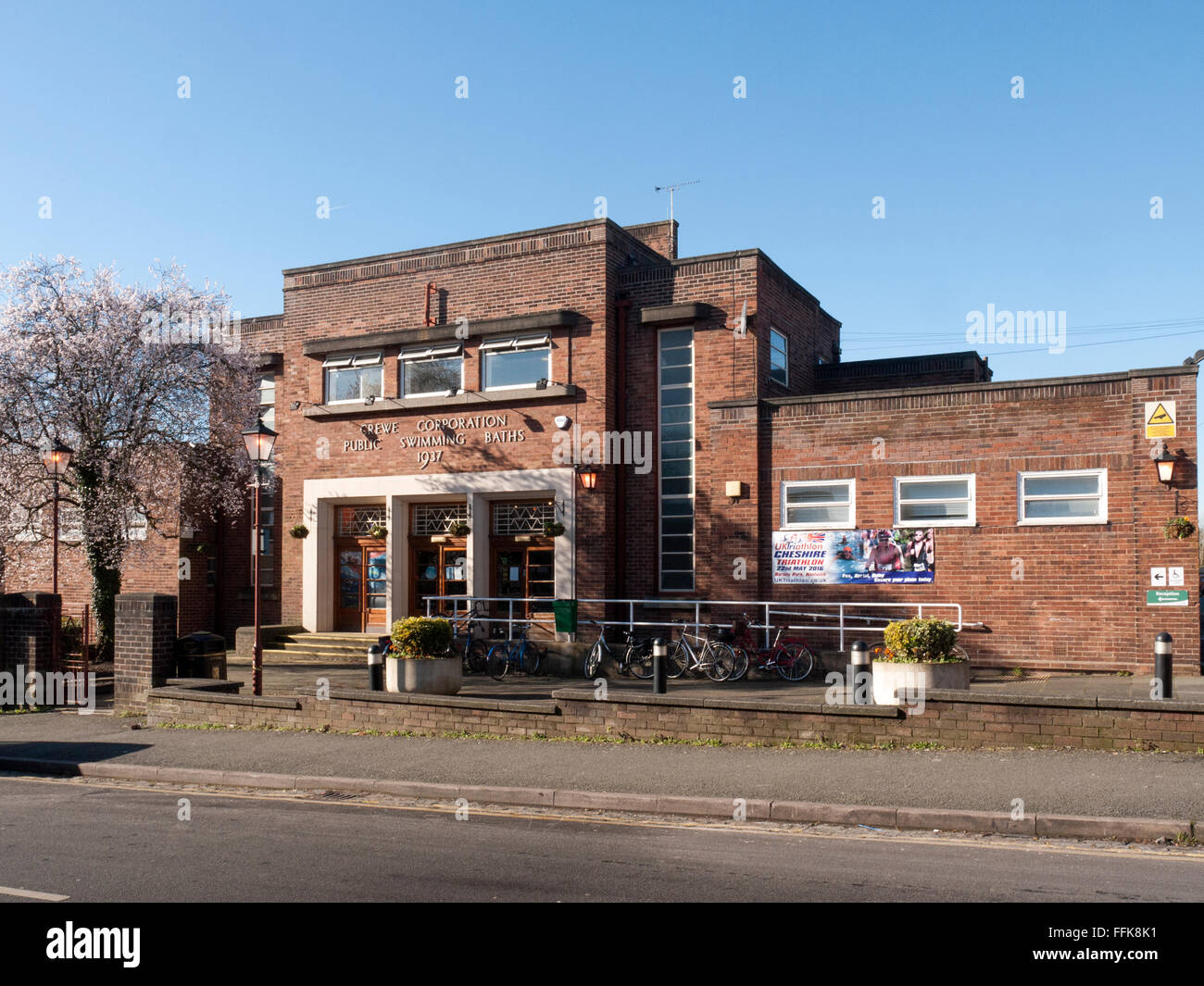 Building of swimming bath hi-res stock photography and images - Alamy