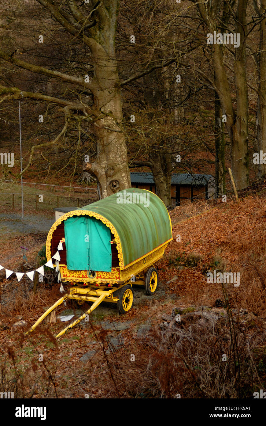 Gypsy caravan hi-res stock photography and images - Alamy