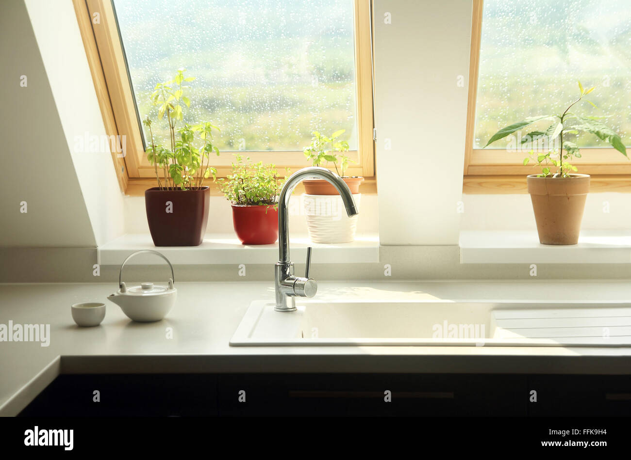 Kitchen basin hi-res stock photography and images - Alamy