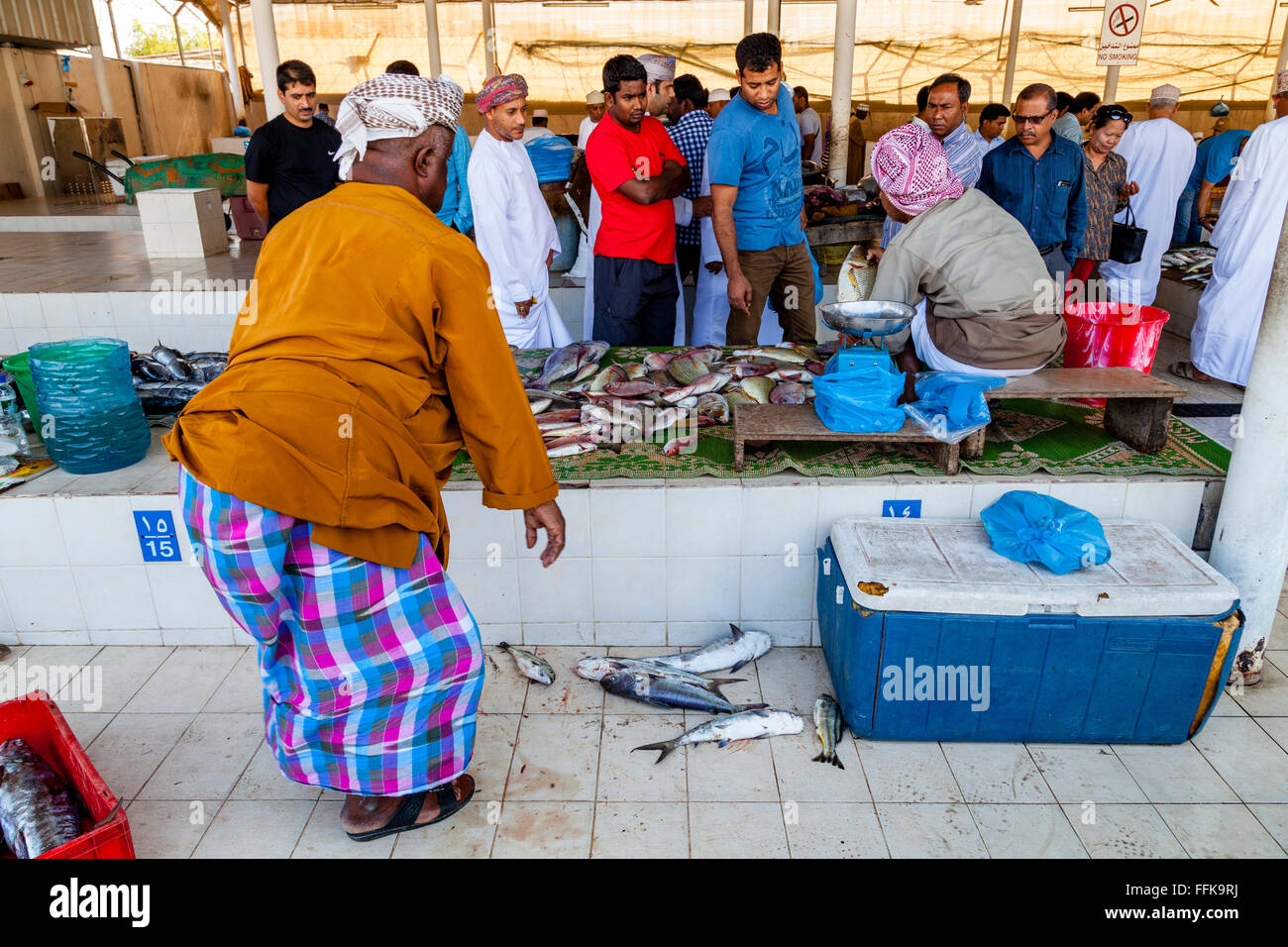 The Fish Market At Muttrah, Muscat, Sultanate Of Oman Stock Photo - Alamy