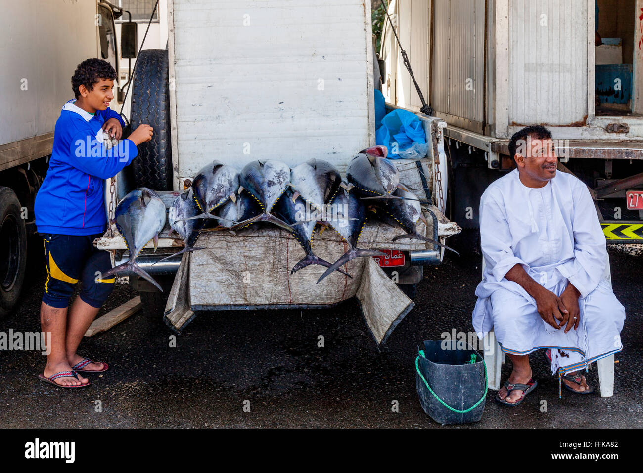 Omani People Selling Fish At The Fish Market, Muttrah, Muscat ...