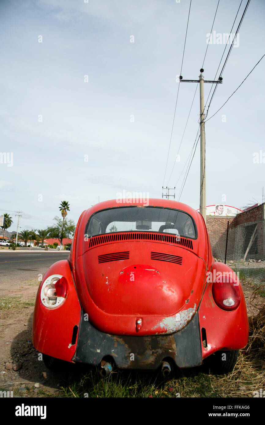 Mexico. Rear view of classic red Volkswagen Beetle Stock Photo - Alamy
