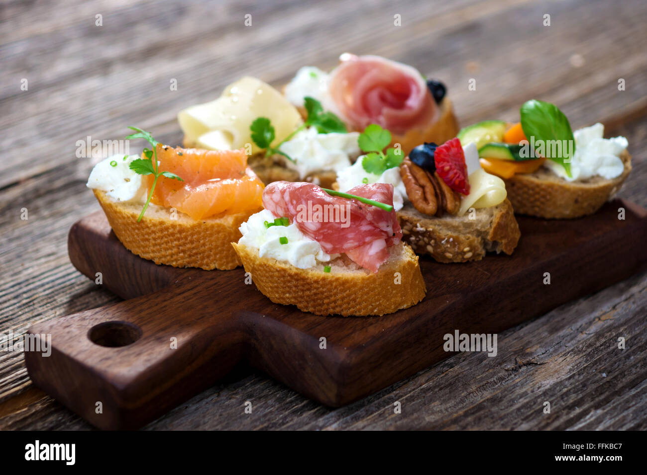 Canapes hi-res stock photography and images - Alamy