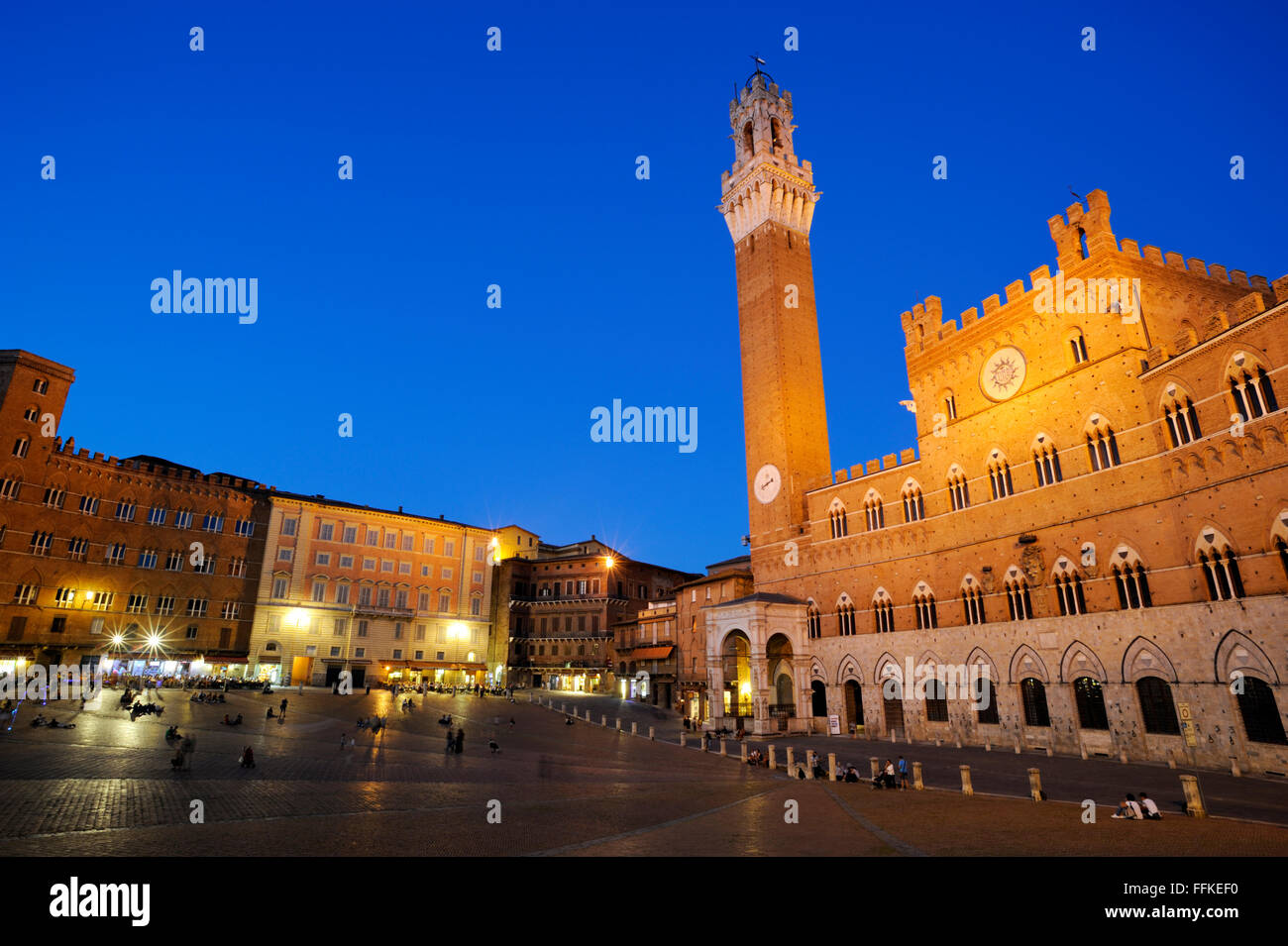 Old buildings in piazza del campo in siena hi-res stock photography and ...