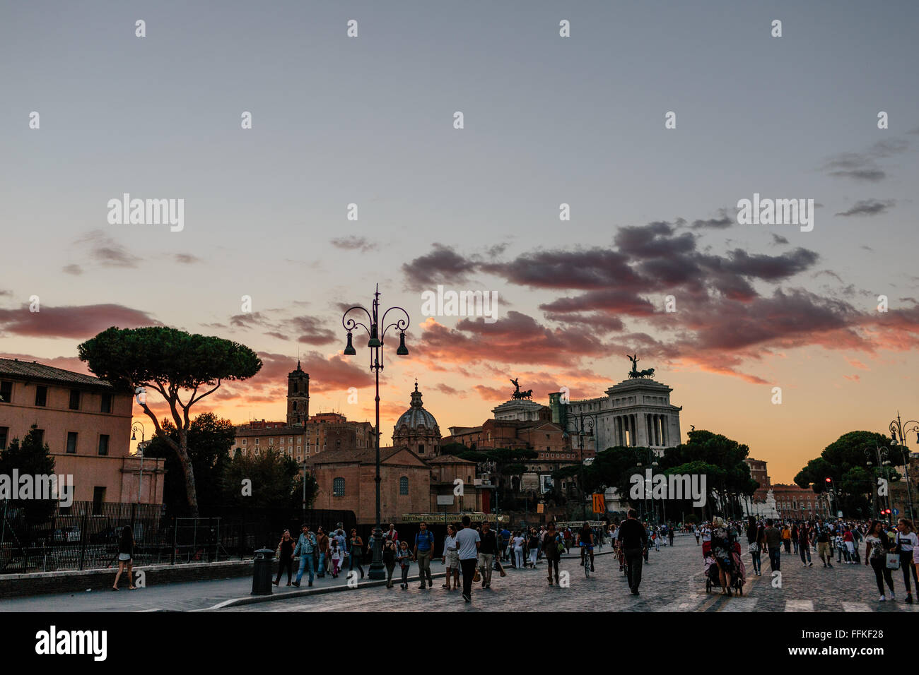 Rome sunset hi-res stock photography and images - Alamy