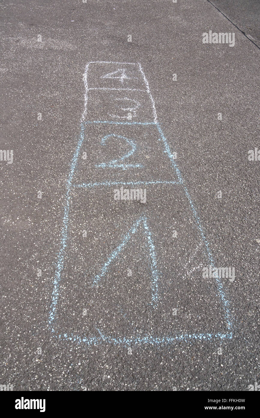 Hopscotch children hi-res stock photography and images - Alamy