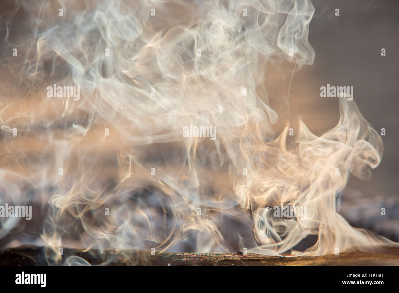 Abstract smoke patterns hi-res stock photography and images - Alamy