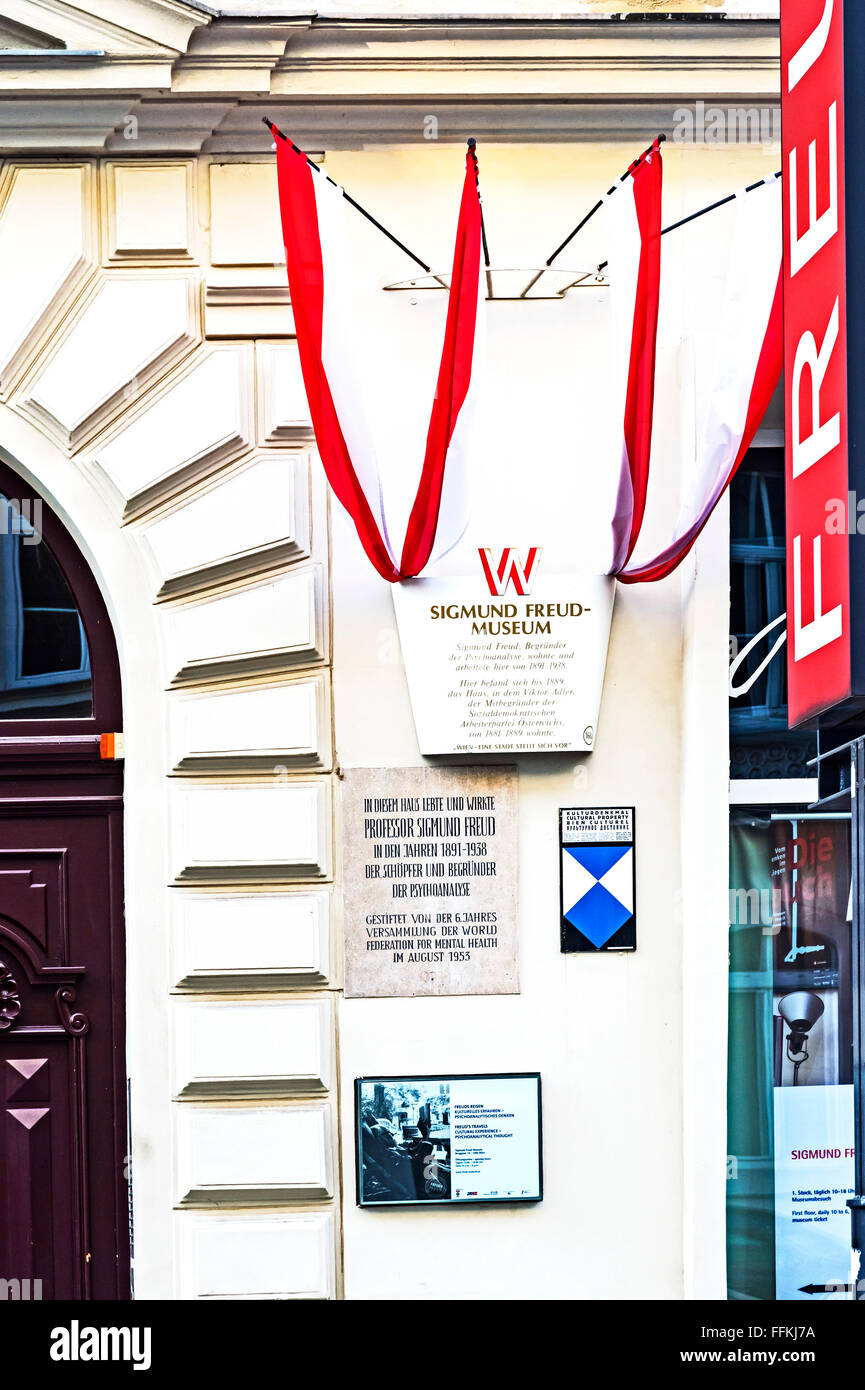 Former home of Sigmund Freud, the father of psychoanalysis, Berggasse ...