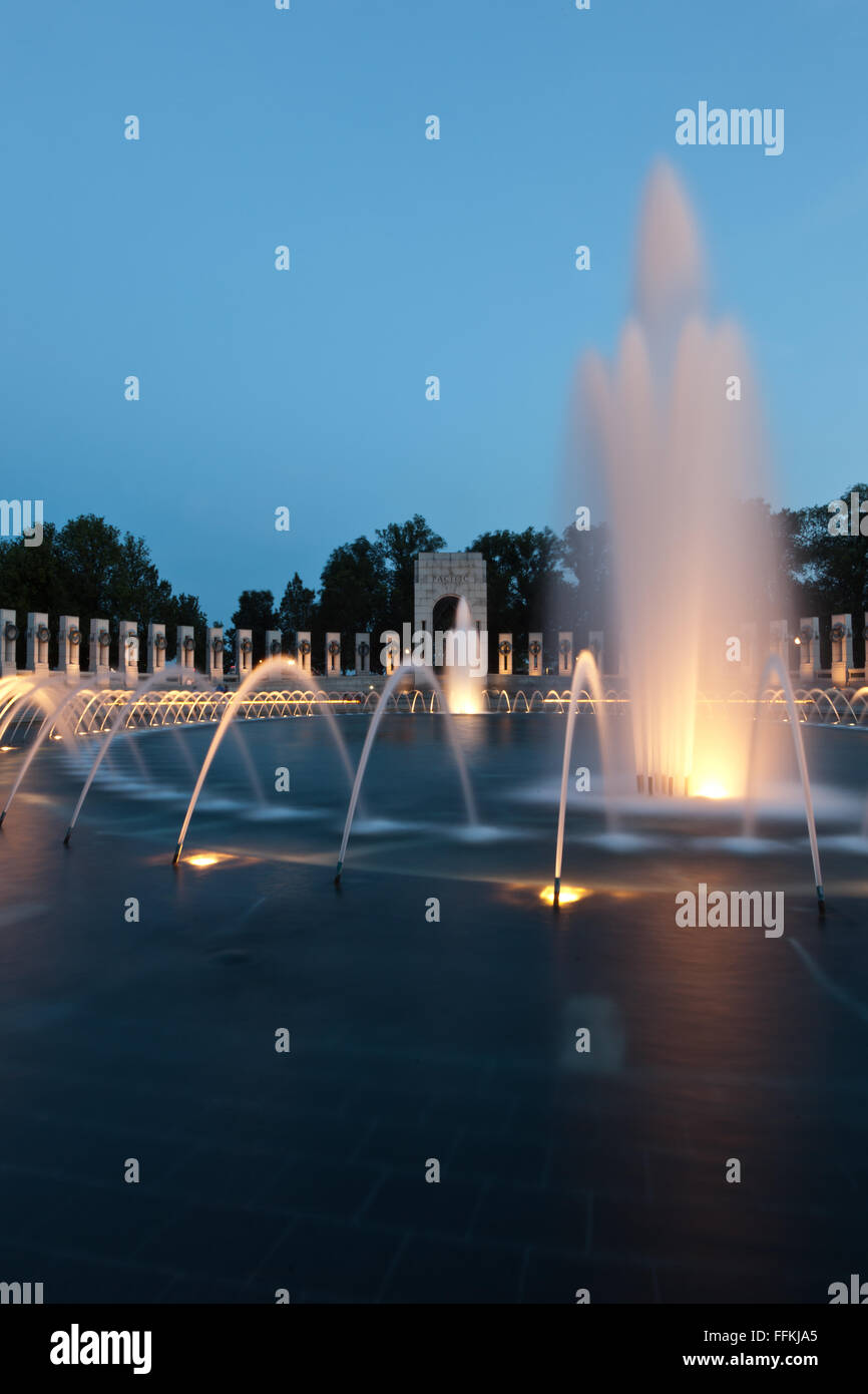 World War II War Memorial in Washington DC Stock Photo - Alamy