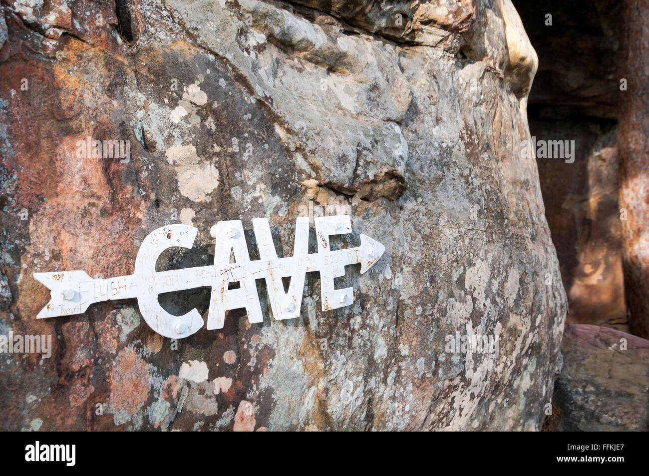 Cave sign at Robbers Cave State Park in Oklahoma, USA Stock Photo - Alamy
