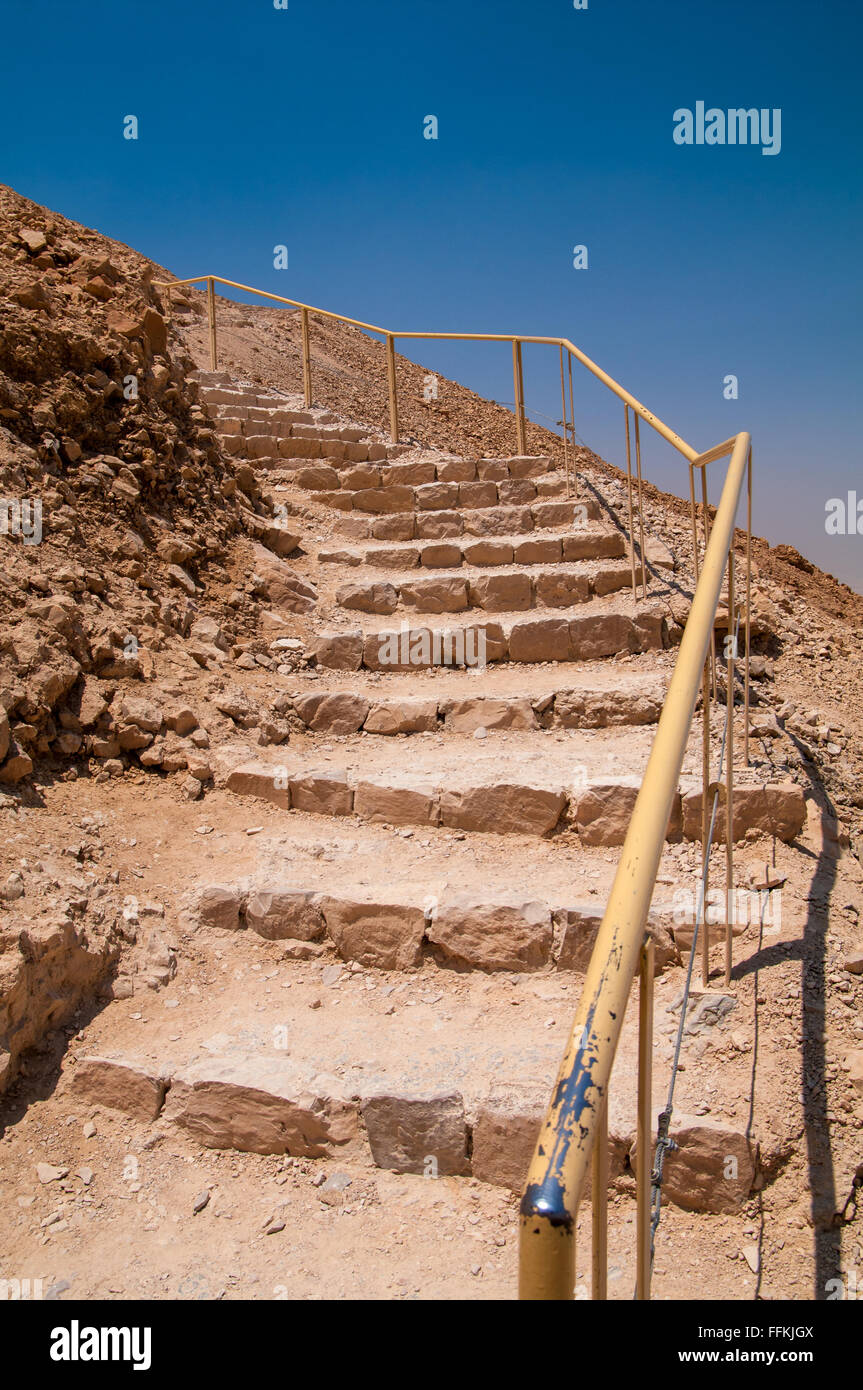 Staircase ascending the snake path at Masada, Israel Stock Photo - Alamy
