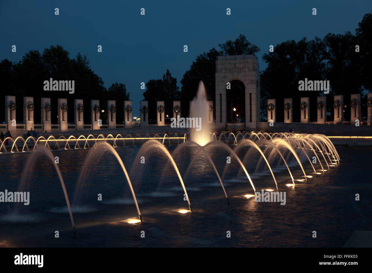 World War II War Memorial in Washington DC Stock Photo - Alamy