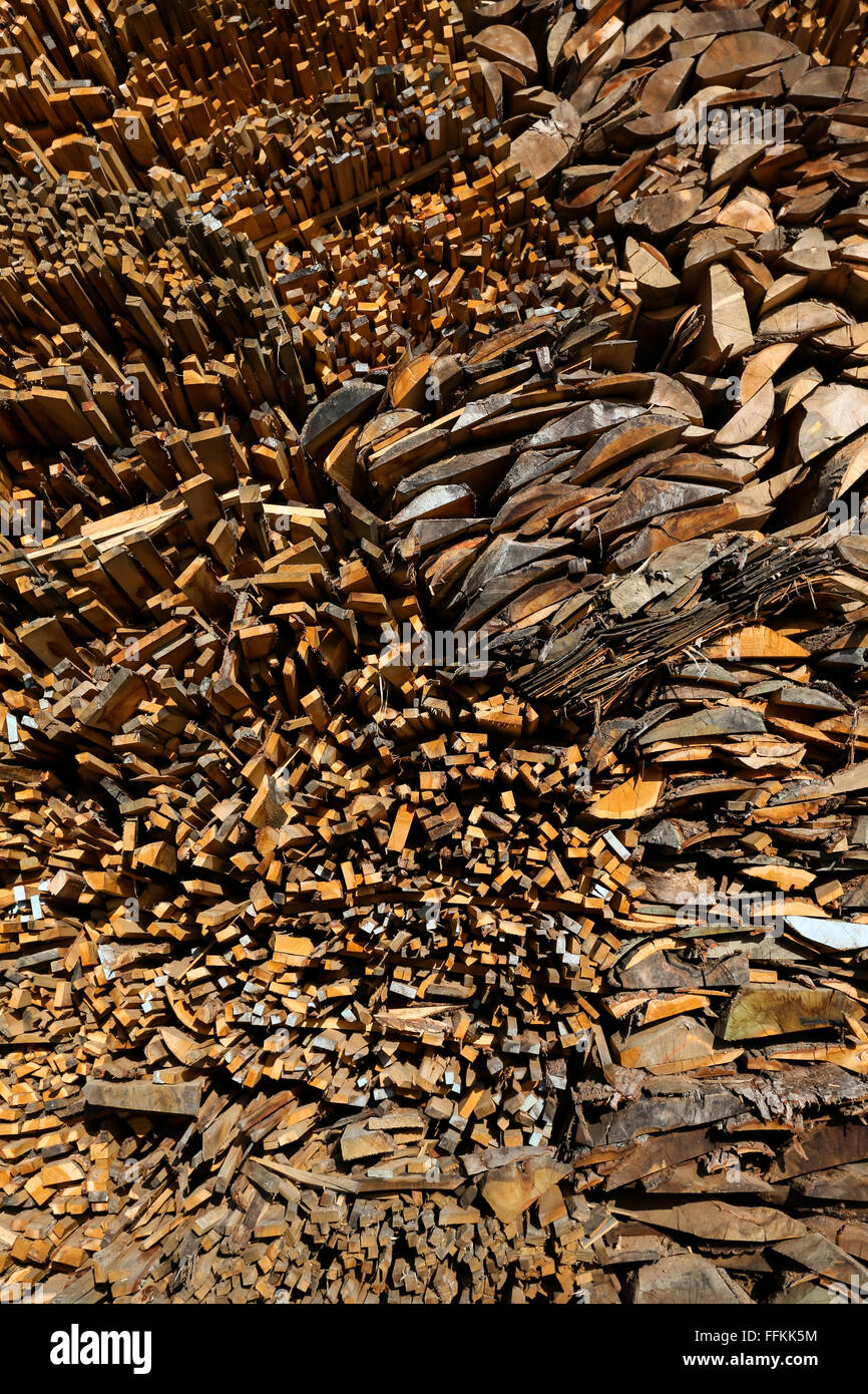 Large pile wooden boards construction hi-res stock photography and ...