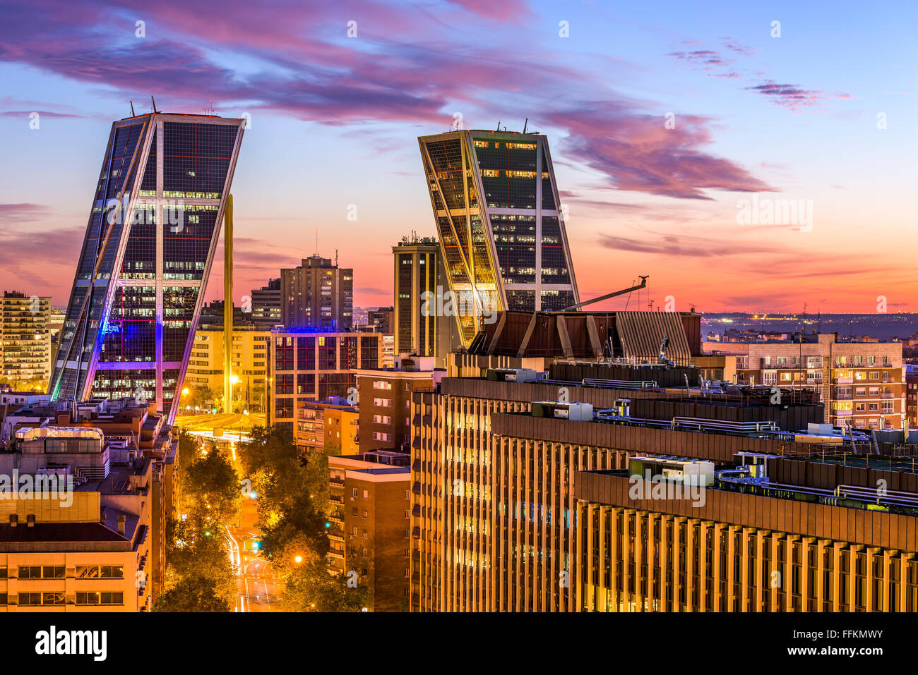 Madrid spain gate gates hi-res stock photography and images - Alamy