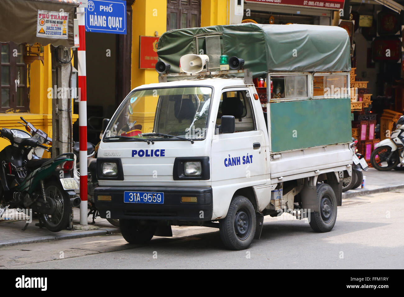 Vietnamese police hi-res stock photography and images - Alamy