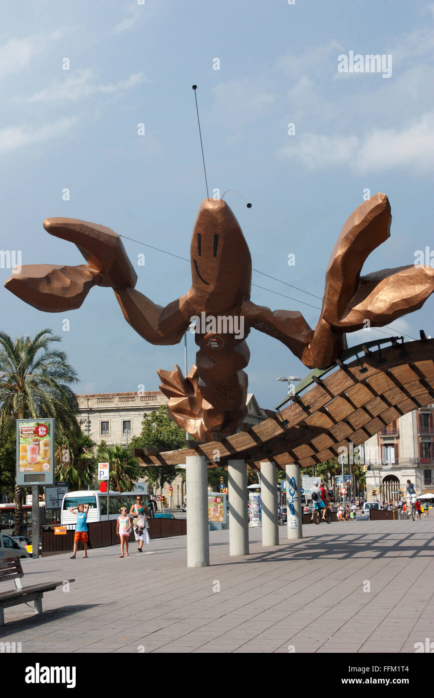 Barcelona - Giant lobster sculpture by Xavier Mariscal Stock Photo - Alamy