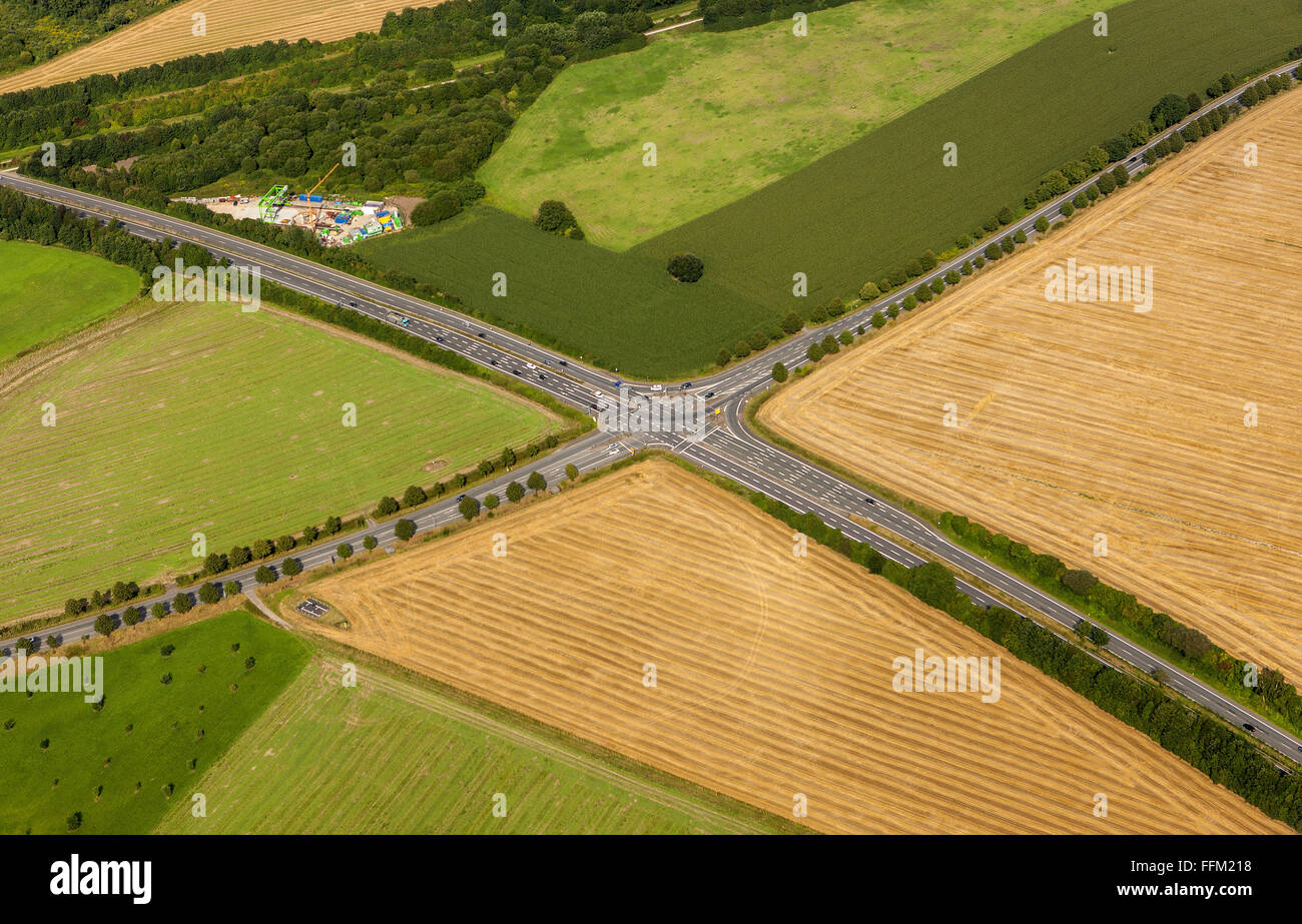 Intersection in cornfields hi-res stock photography and images - Alamy
