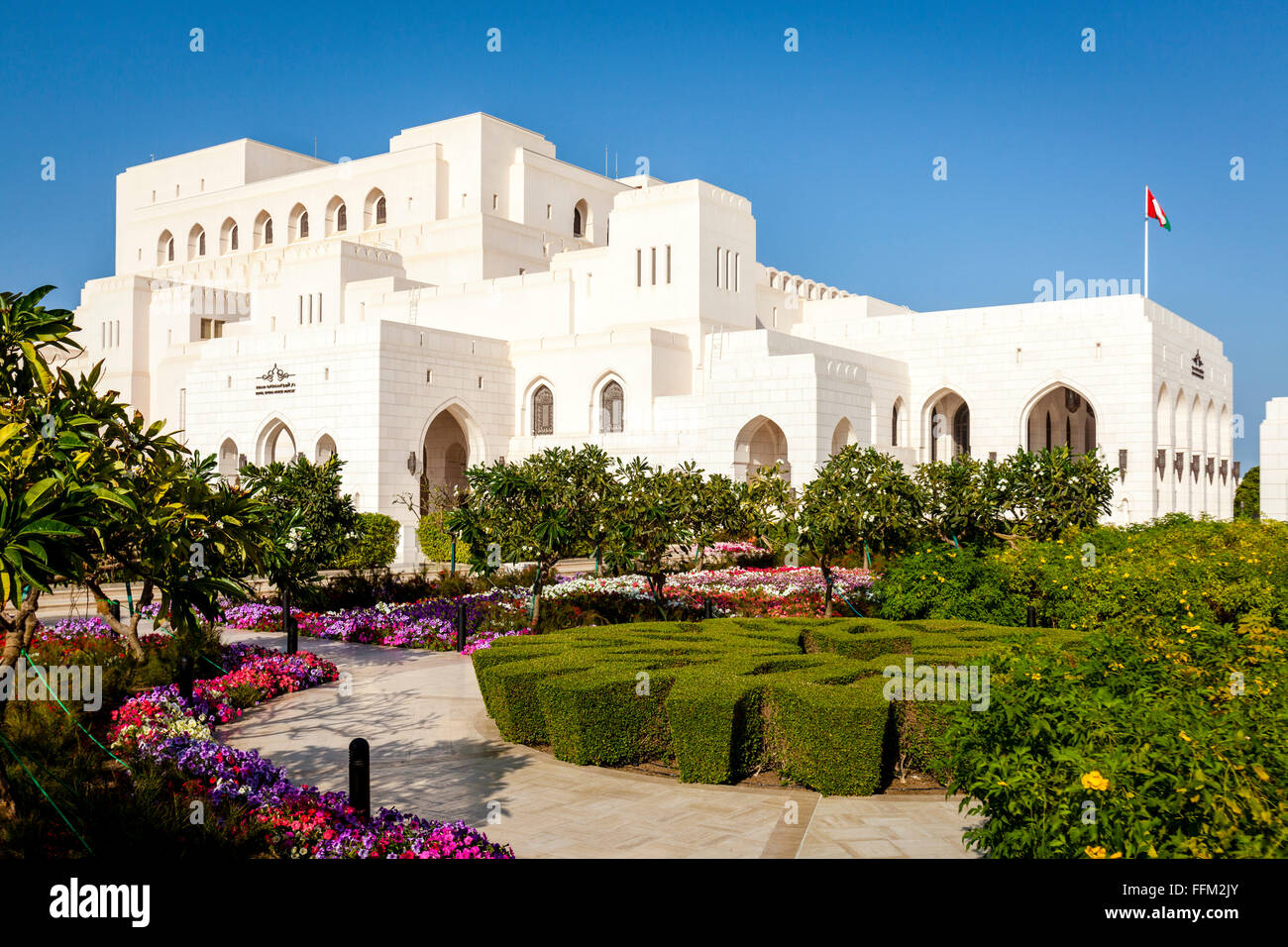 Opera house grounds hi-res stock photography and images - Alamy