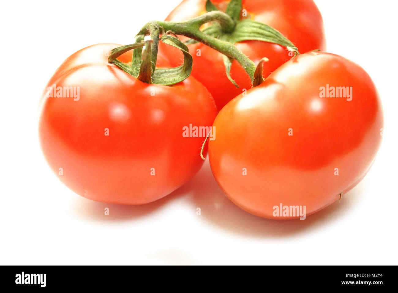 Whole red tomatoes hi-res stock photography and images - Alamy