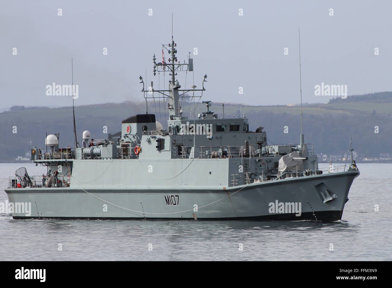 HMS Pembroke (M107), a Sandown-class minehunter of the Royal Navy ...