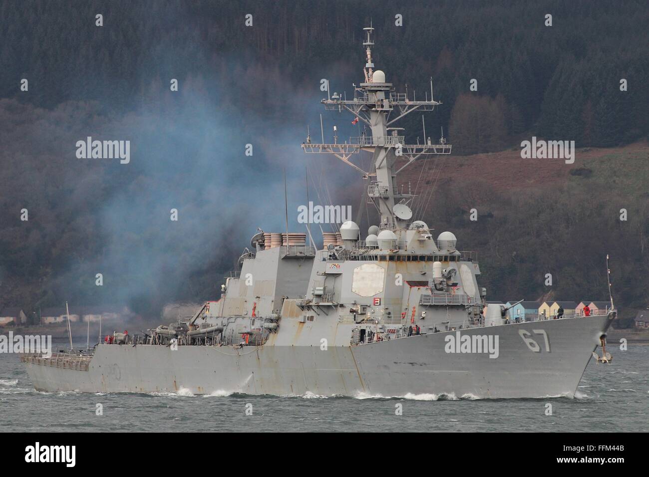 USS Cole (DDG-67), an Arleigh Burke-class destroyer of the US Navy ...