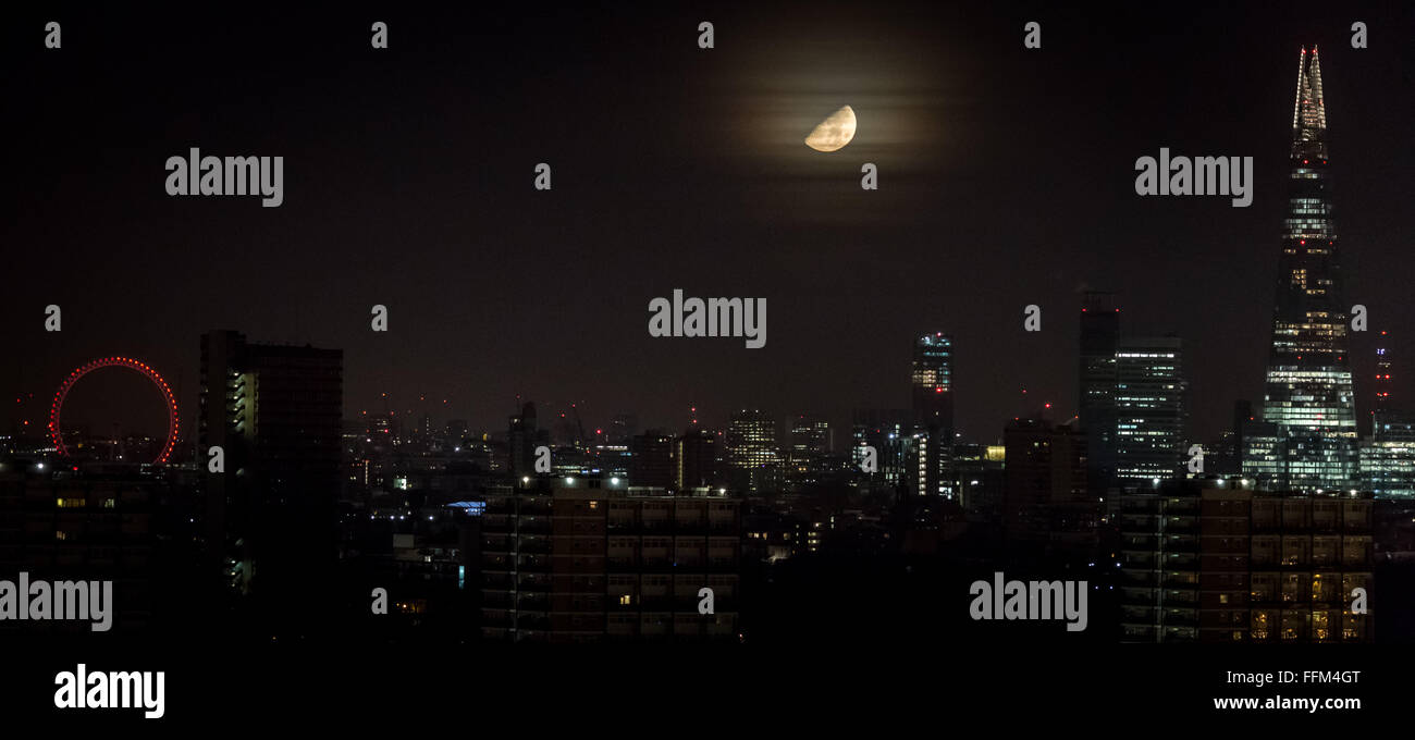 London eye moonset hi-res stock photography and images - Alamy