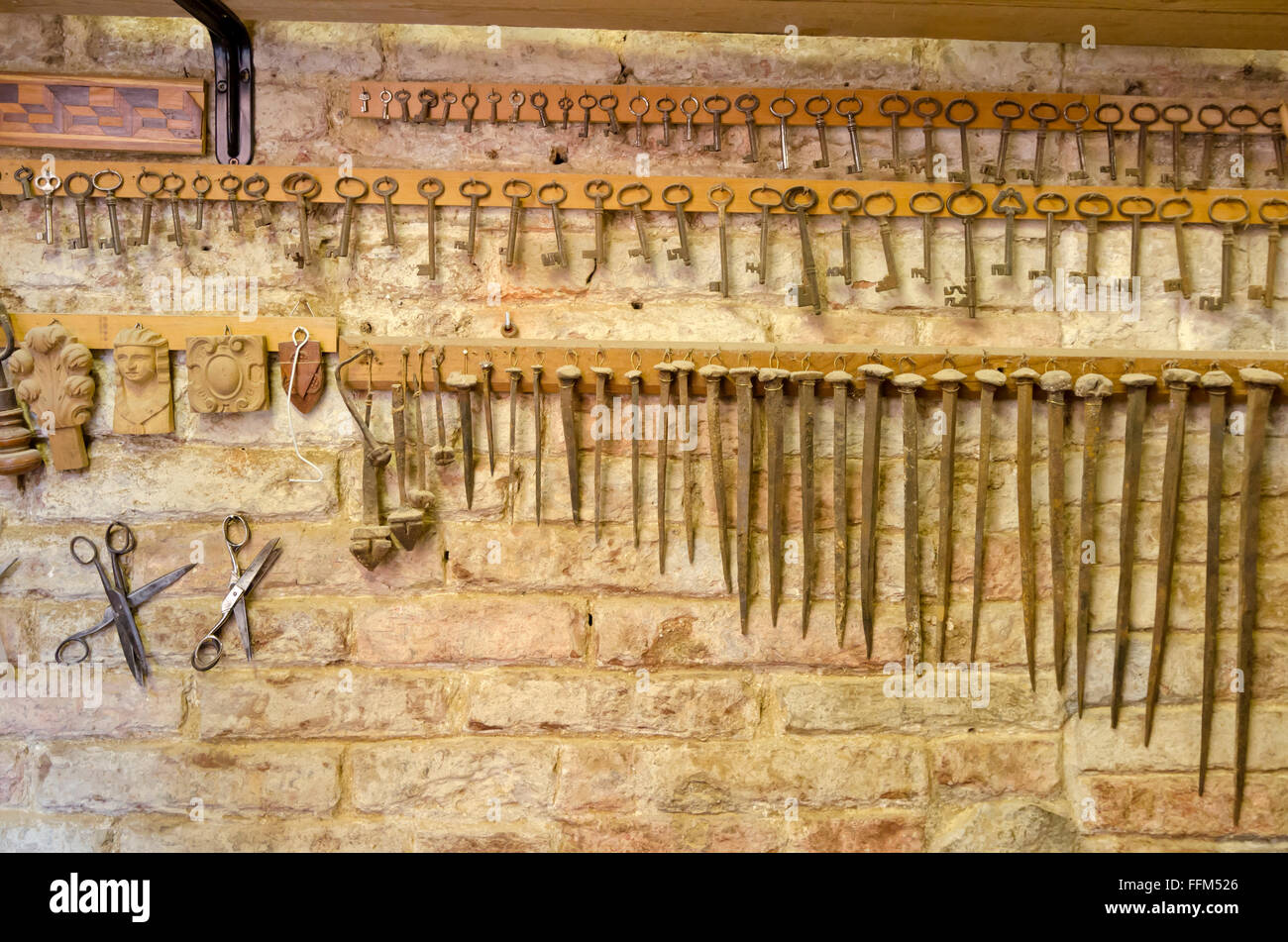 Italy shop interior hi-res stock photography and images - Alamy