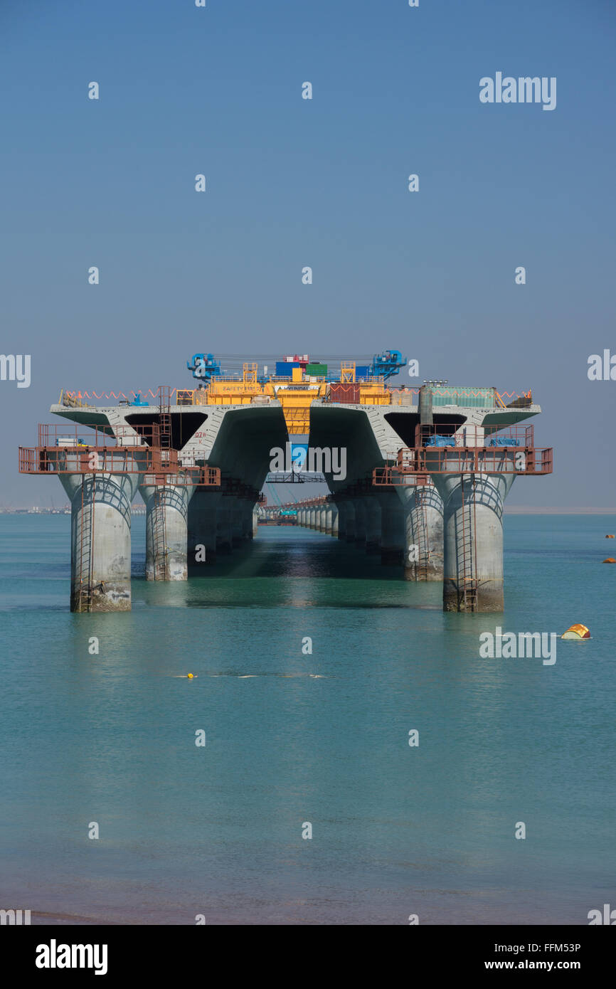 Concrete building by the sea hi-res stock photography and images - Alamy