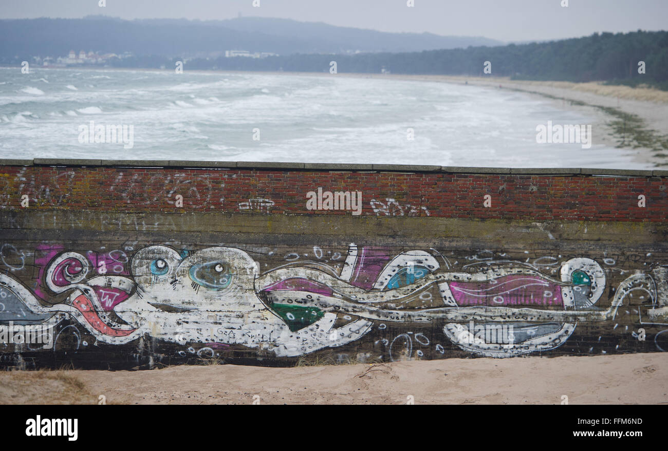 Building complex prora beach resort hi-res stock photography and images ...