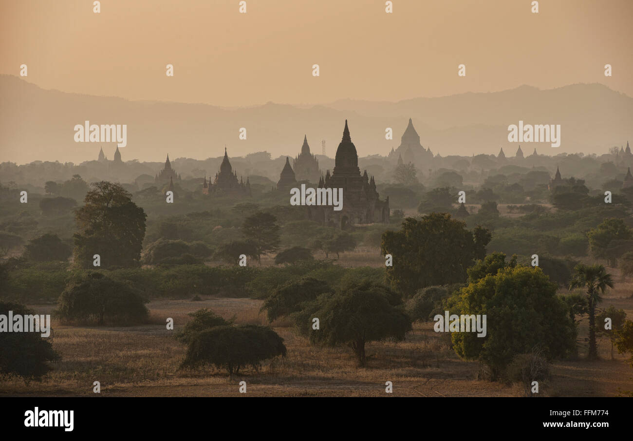 Sunset over the temples of Bagan, Myanmar Stock Photo - Alamy