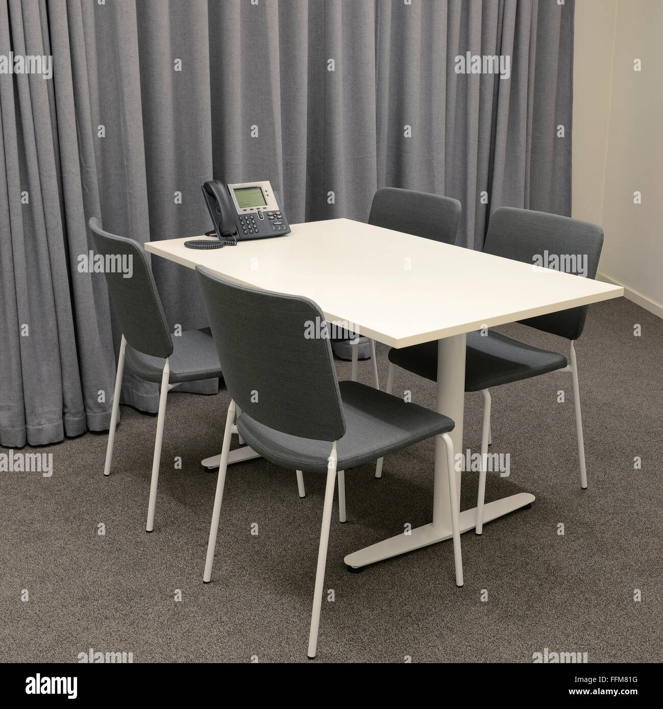 Meeting room hi-res stock photography and images - Alamy