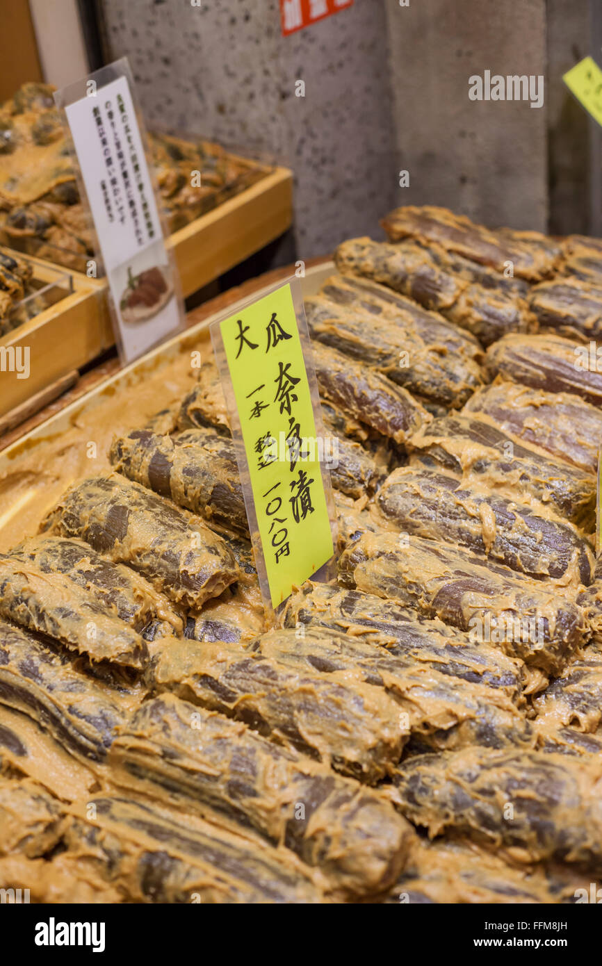 Traditional food market in Kyoto. Japan Stock Photo - Alamy