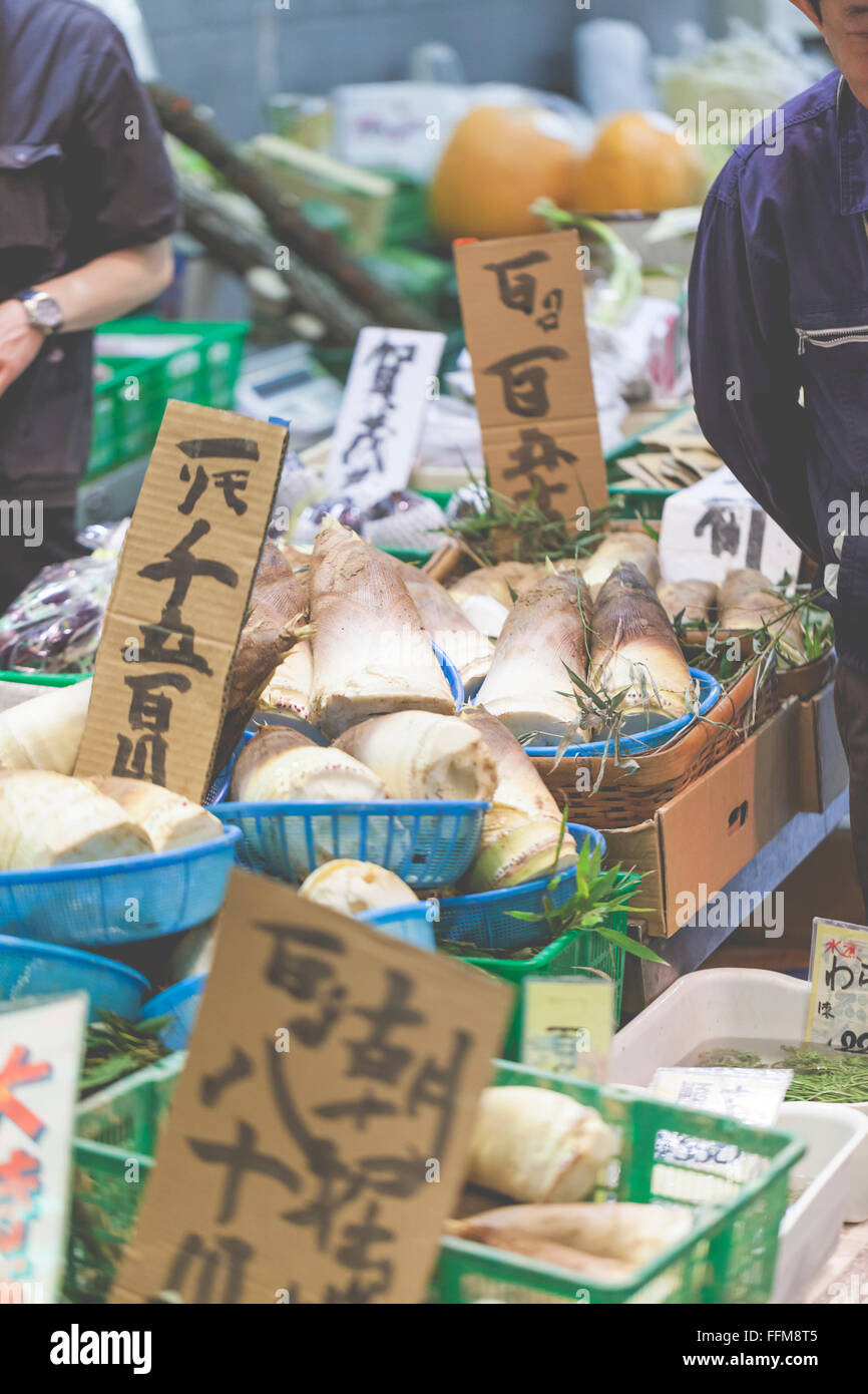 Traditional food market in Kyoto. Japan Stock Photo - Alamy