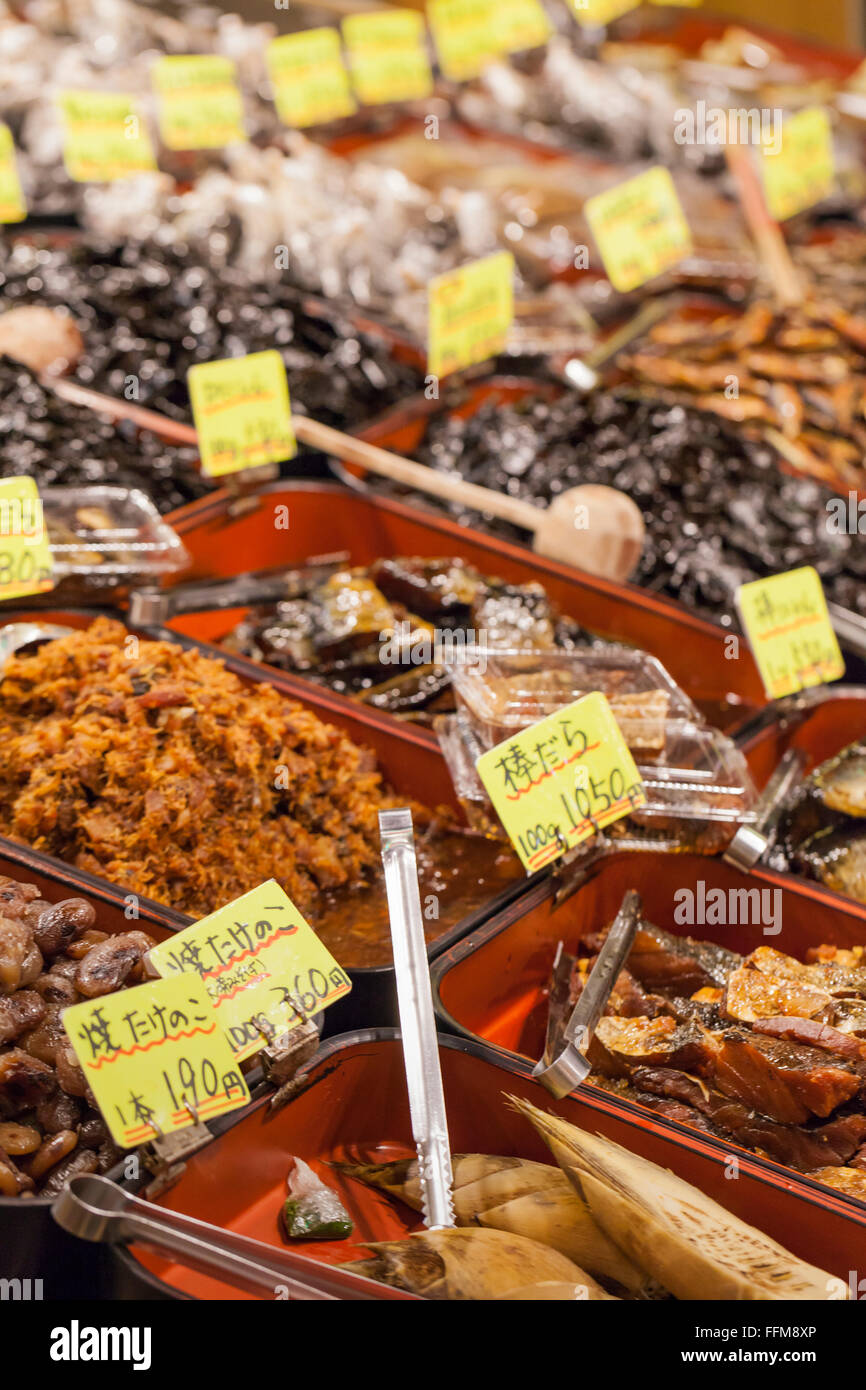 Traditional food market in Kyoto. Japan Stock Photo - Alamy