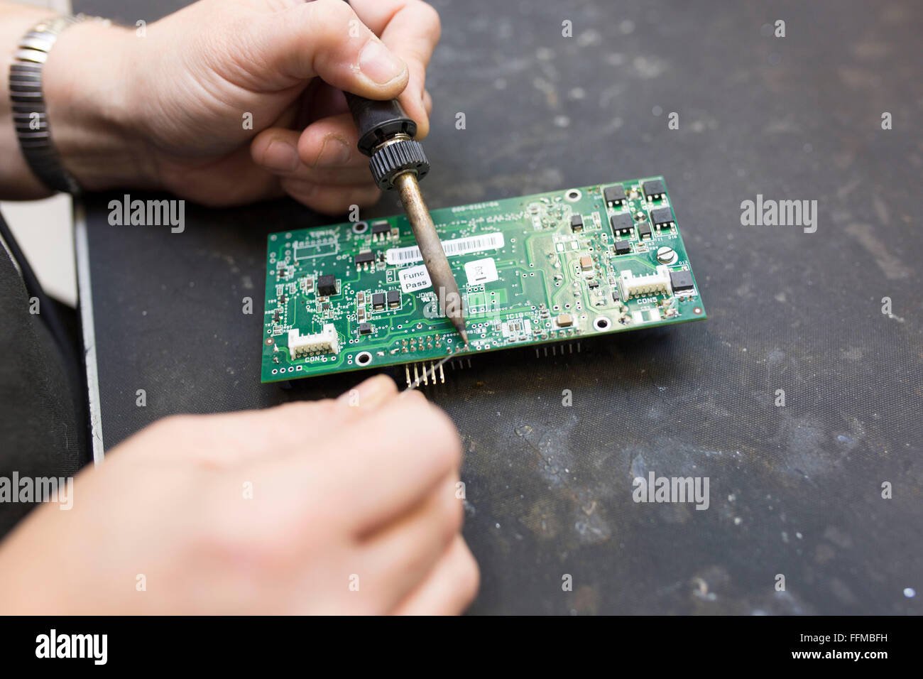 Soldering hi-res stock photography and images - Alamy