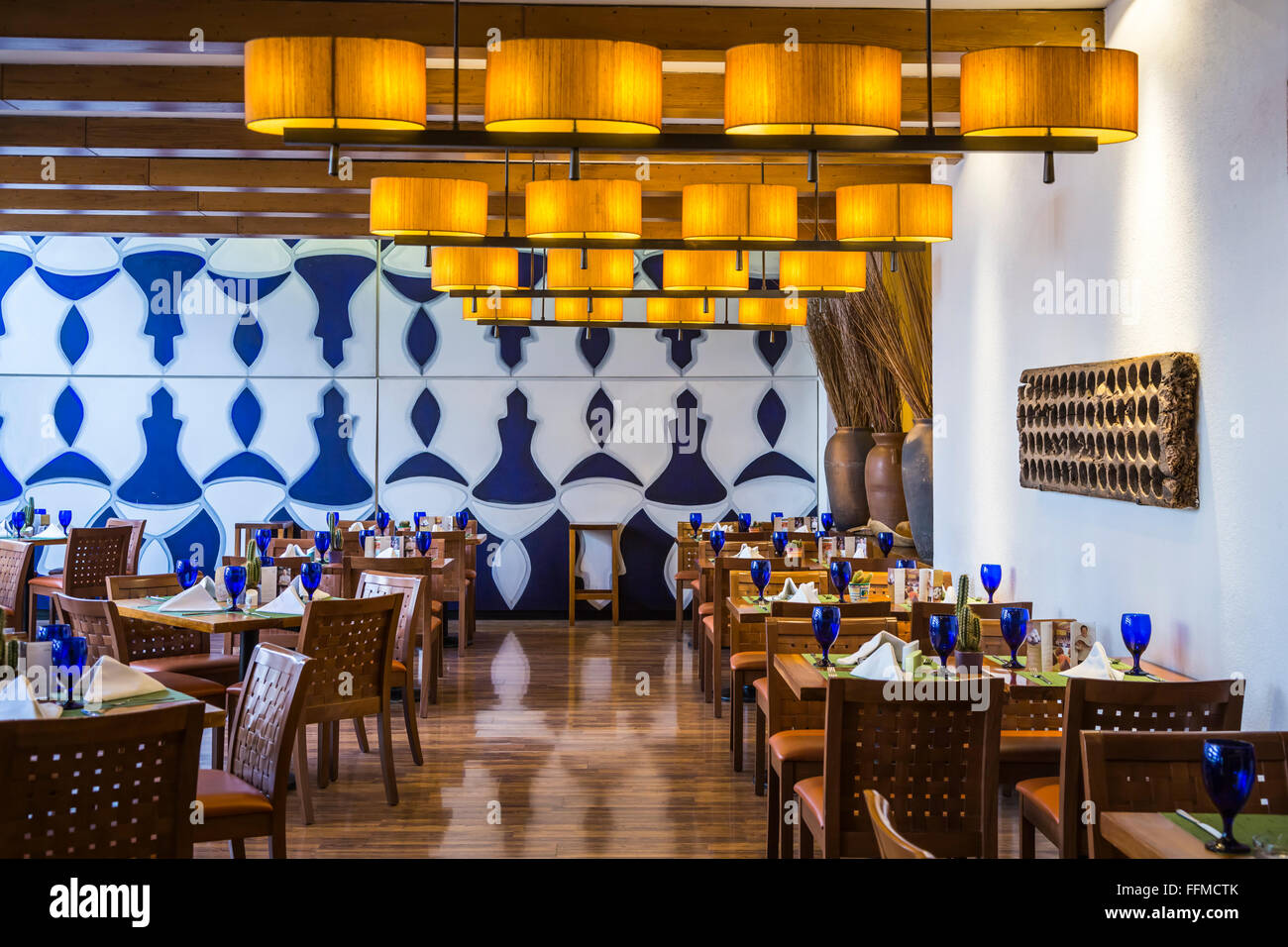 Intercontinental hotel interior restaurant hi-res stock photography and ...