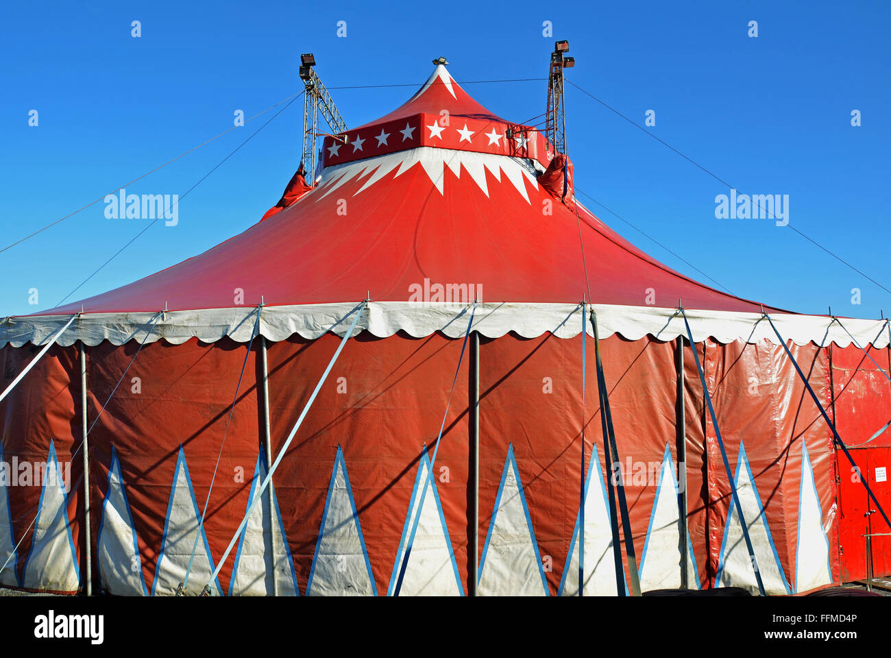 Acrobats Big Top High Resolution Stock Photography and Images - Alamy
