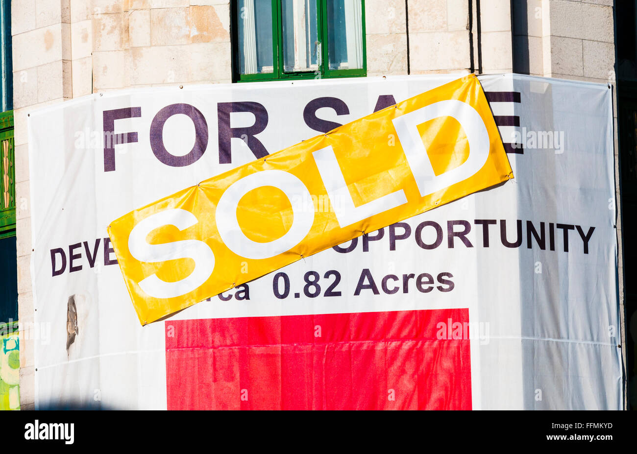 Sold out sign hi-res stock photography and images - Alamy