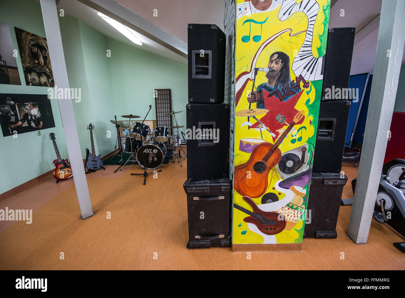 Common Percussion Instrument High Resolution Stock Photography and ...