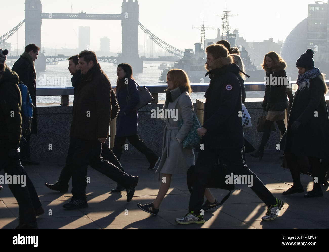London workers winter hi-res stock photography and images - Alamy