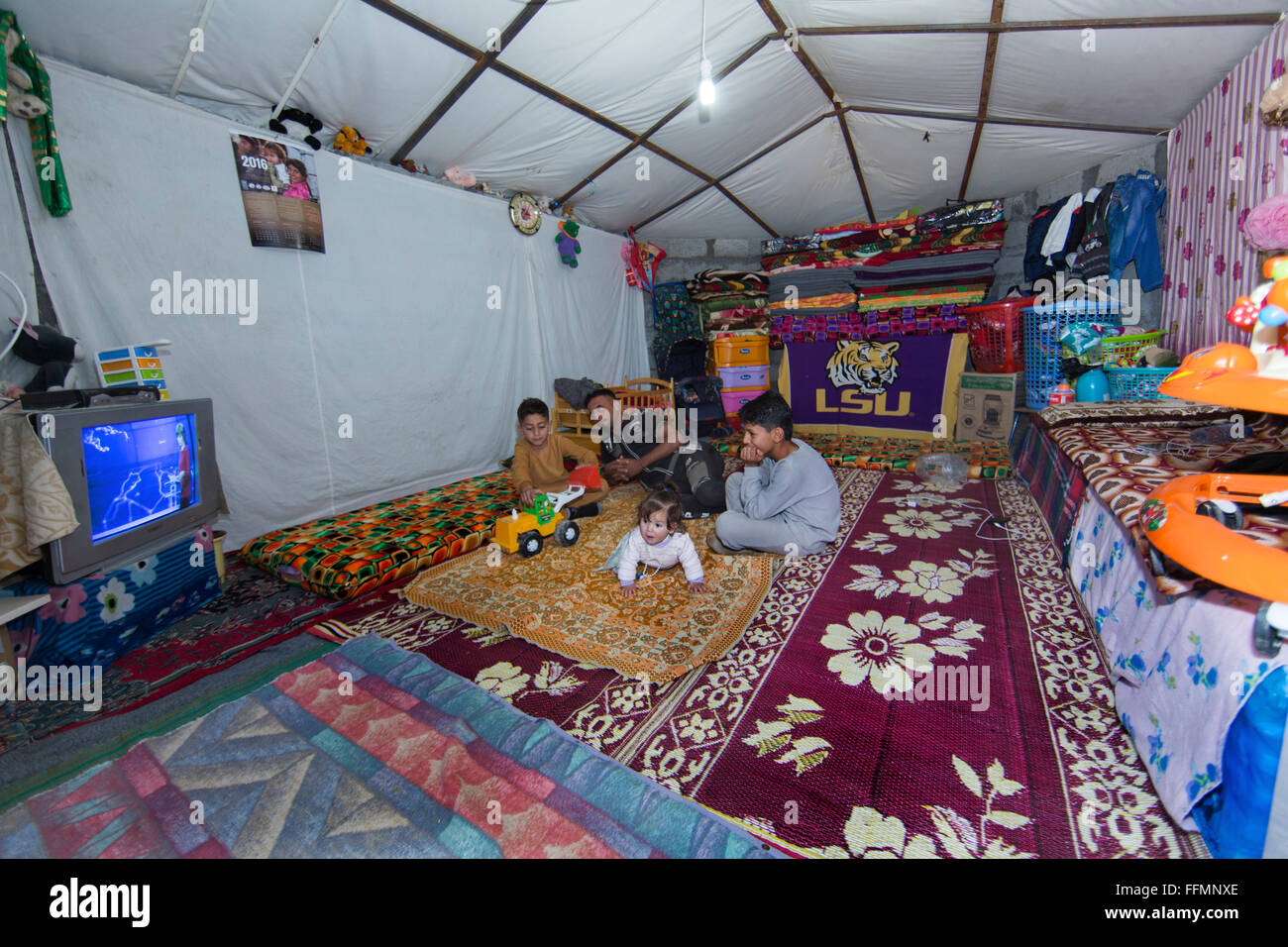 Arabs their tent hi-res stock photography and images - Alamy